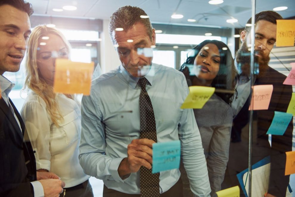 How to Launch a Successful Tech Startup - Techicy