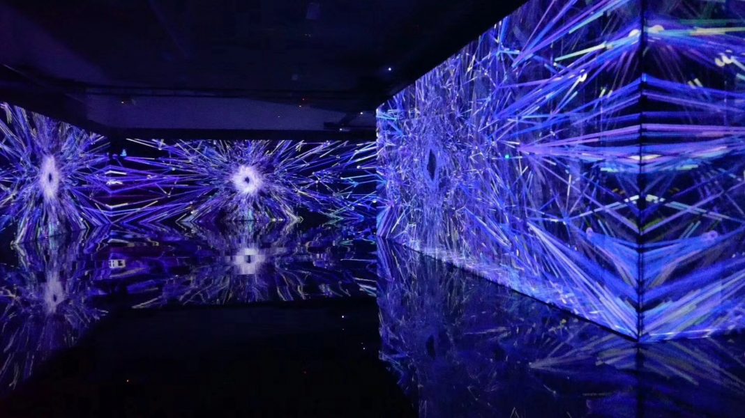 Holographics - Latest Developments and Trends - Techicy