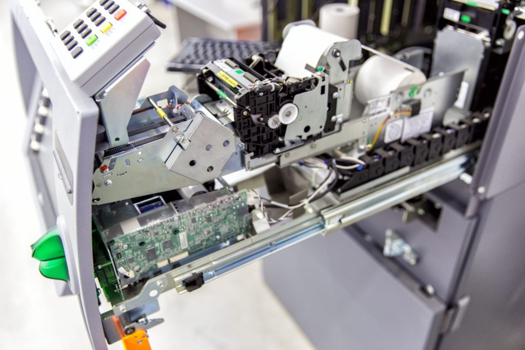 How Can A Person Repair The ATM? Step By Step Guide - Techicy