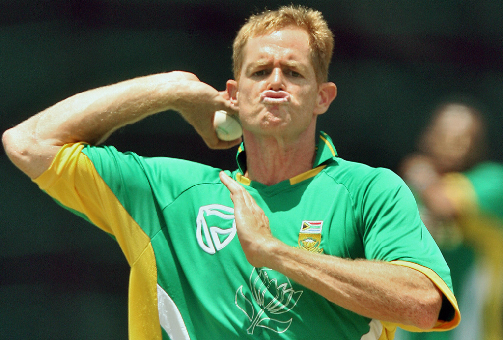 The prolific Shaun Pollock - Techicy