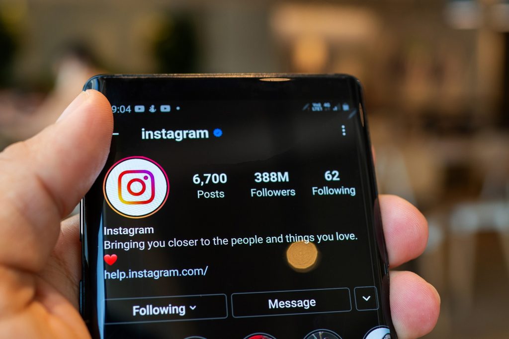 How To Stalk On Instagram: 6 Tips And Tricks - Techicy