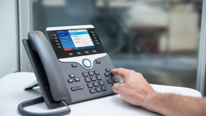 What is a VoIP Phone System, and How Does It Work? - Techicy
