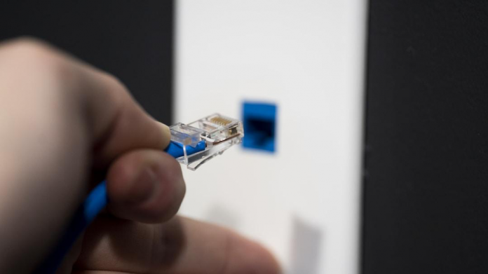 Your Guide To Terminating CAT5 Ethernet Cables - Techicy