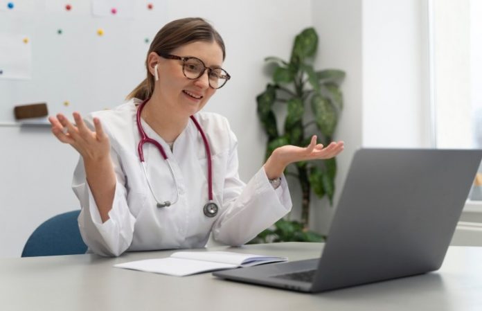 What to Look for in an Online GP Consultant - Techicy
